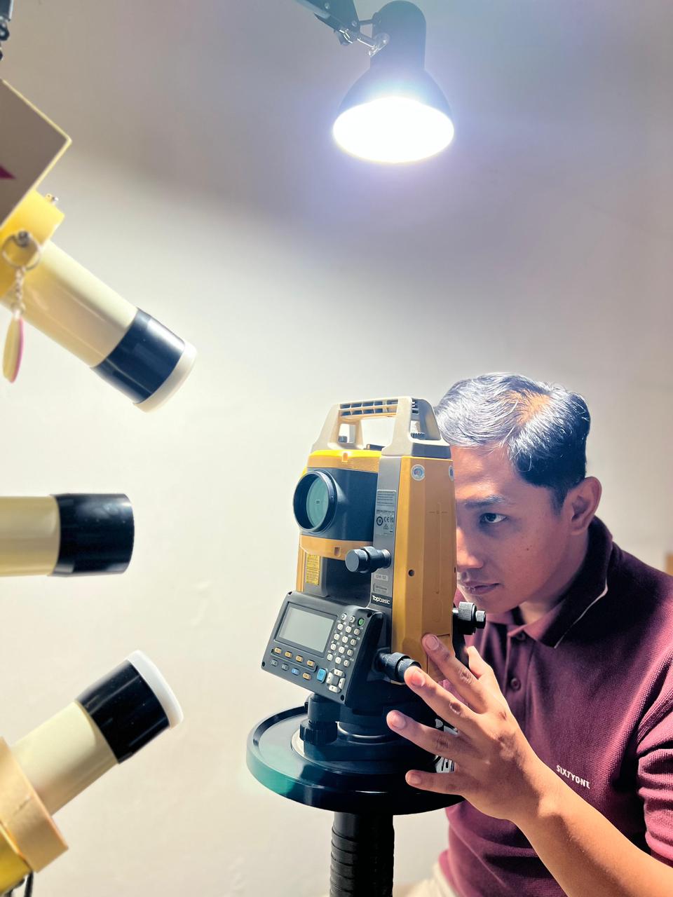 EDM Total Station: Definisi, Prinsip Kerja, dan Kelebihannya - Dinar ...